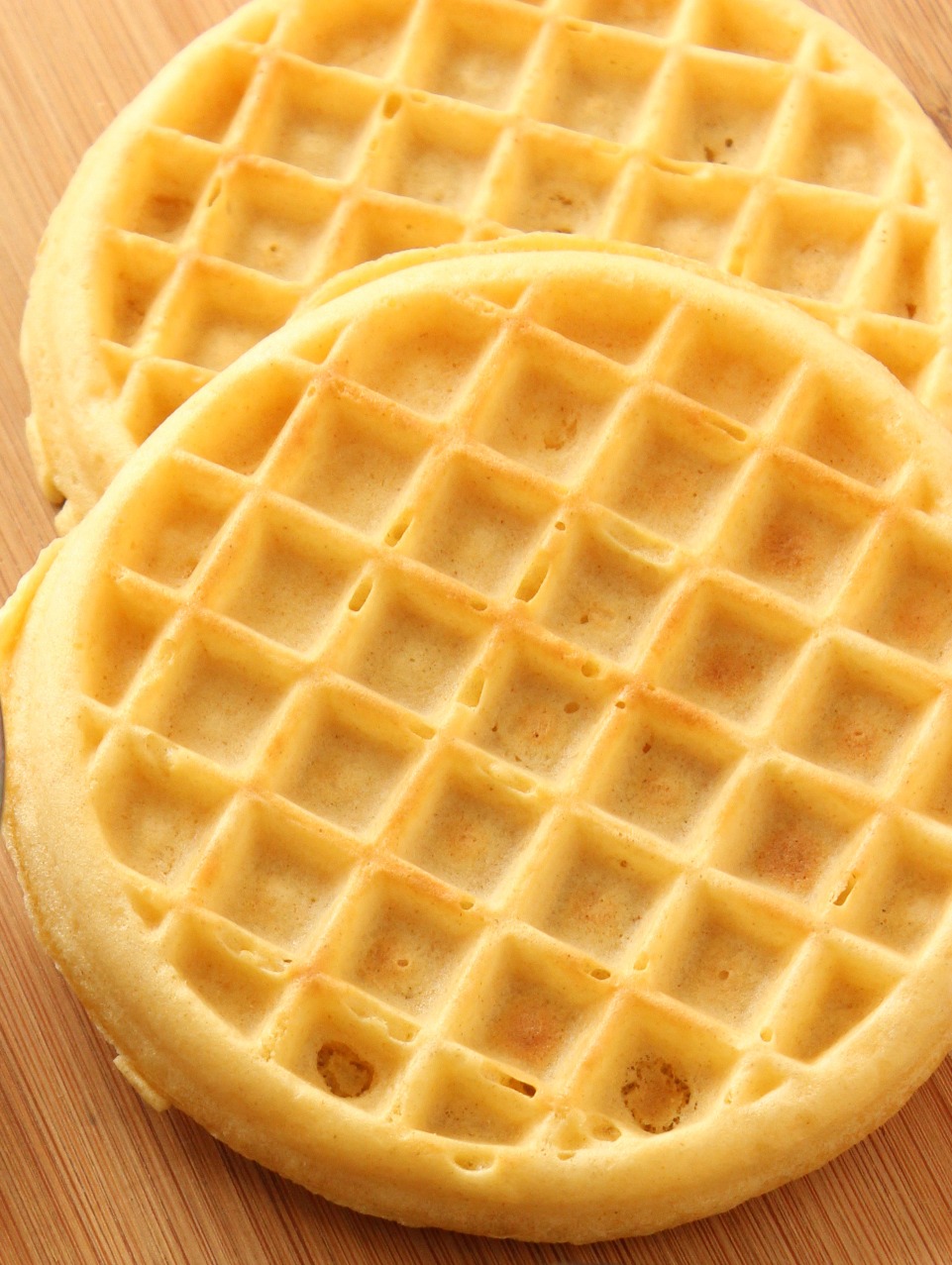 Avocado, Feta and Raspberry Breakfast Waffles – College Recipe Cafe